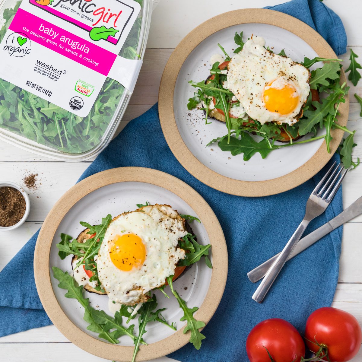 open-faced egg and tomato "toasts" - iloveorganicgirl